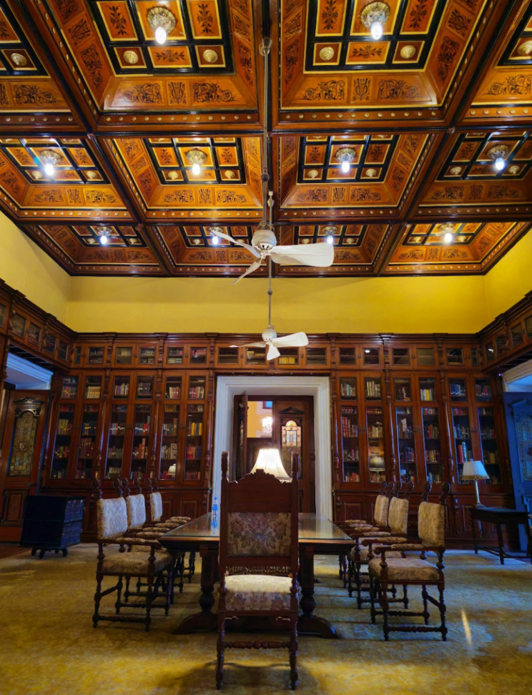 Weekend Stay in Hyderabad Fit for Royalty—Taj Falaknuma Palace – Love ...