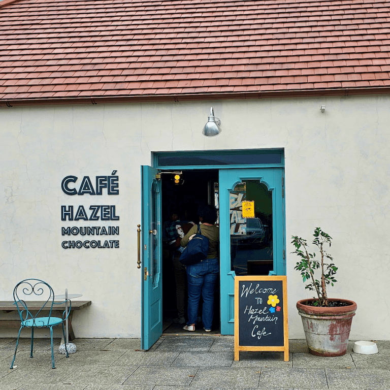 Exploring the Magic of Ireland – Love, Life, & Beyond